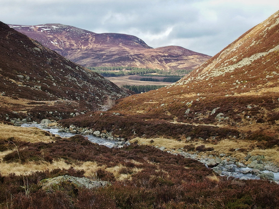 Glen Muick to Glen Mark | Moab.in