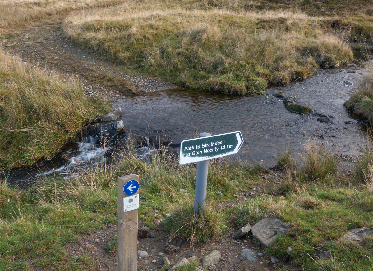 Ladder Hills | Moab.in